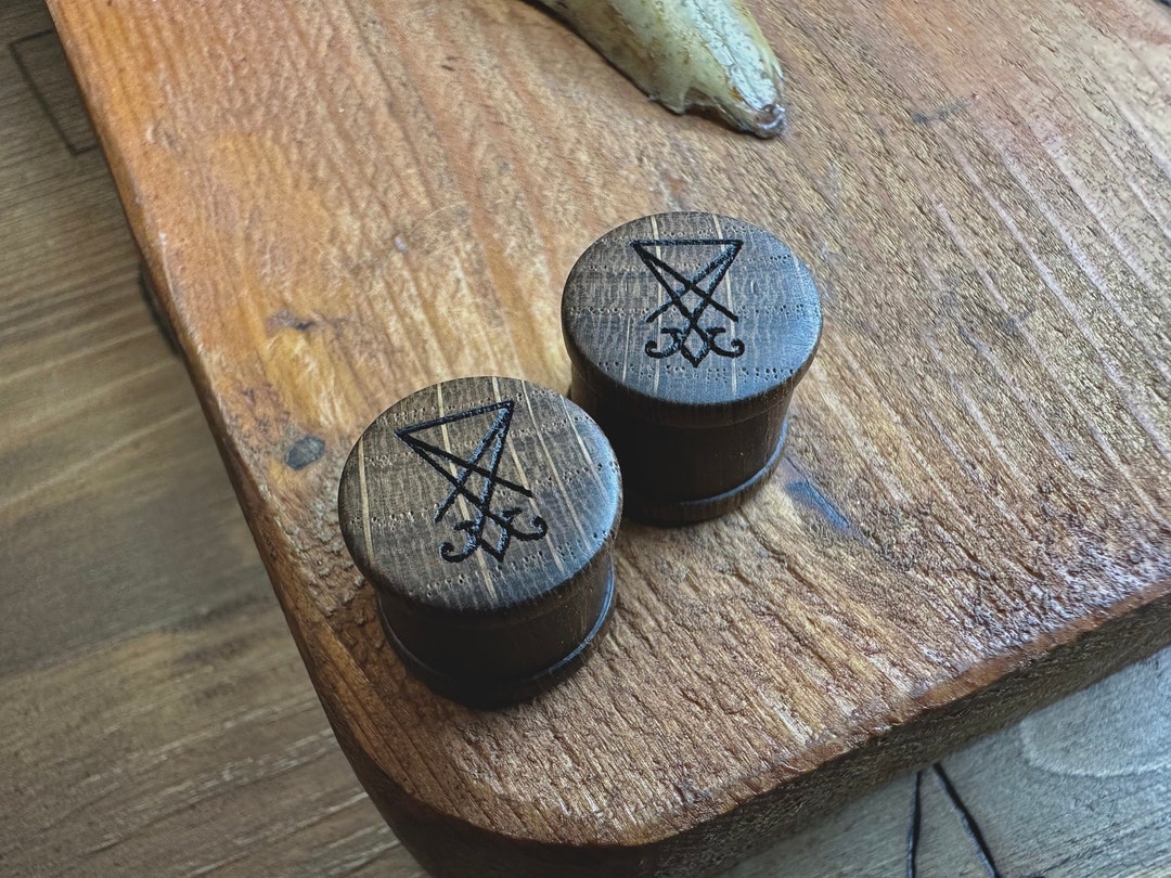 Woodburned Plugs 14mm Lucifer Sigil Oak Wood - Etsy