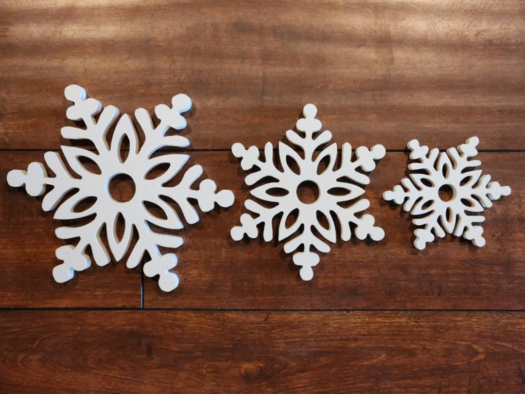 White Wooden Snowflake Detailed Snowflake Decor Wooden Decor Farmhouse ...