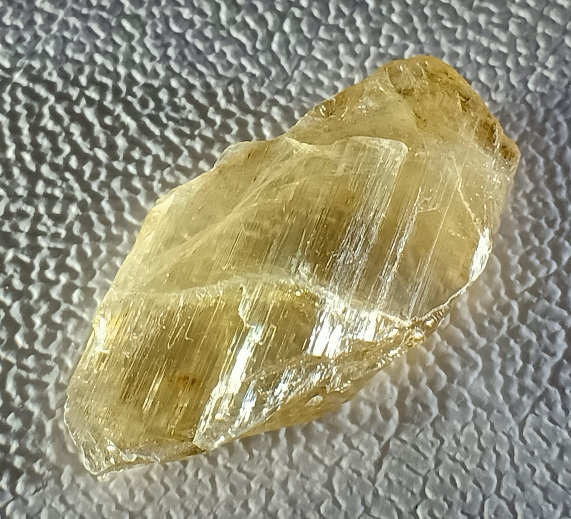 20.56 crt Crystal Turkish Color Change Diaspore. Natural | Etsy