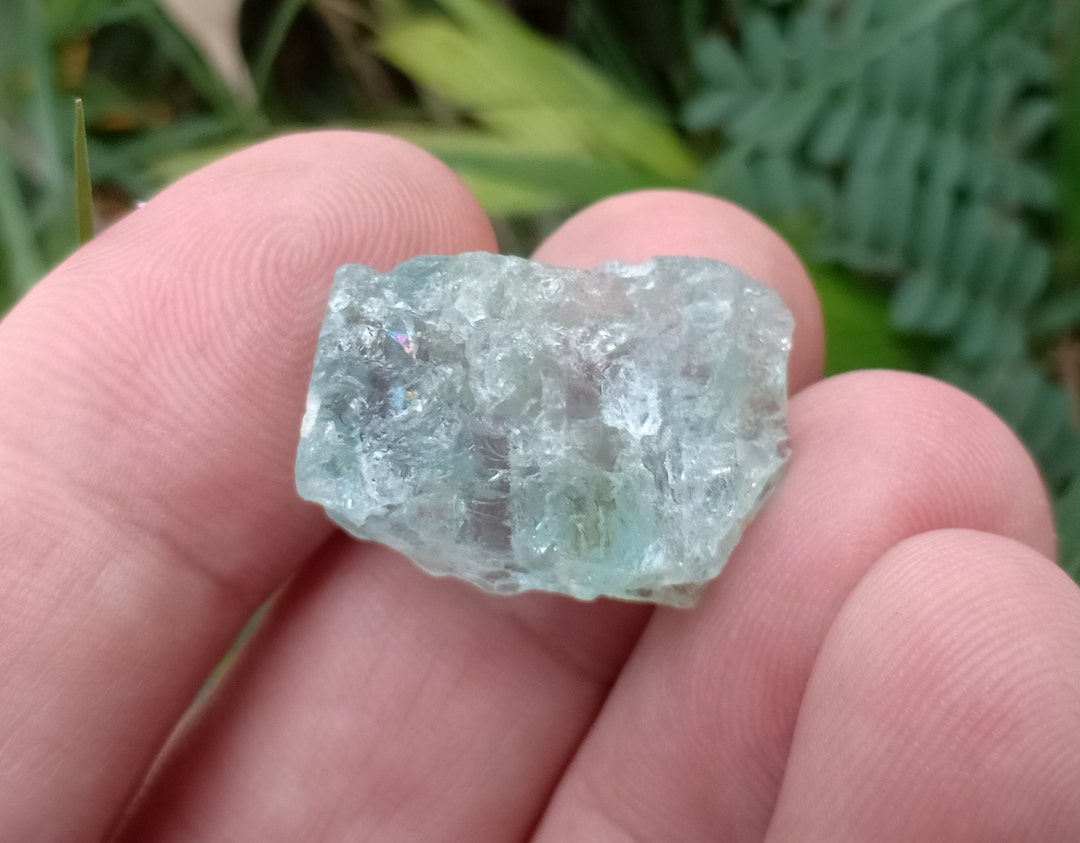 28.5 Crt. Beryl. Natural Rough Crystal. Untreated. 23.65x16.75x9.8 Mm ...