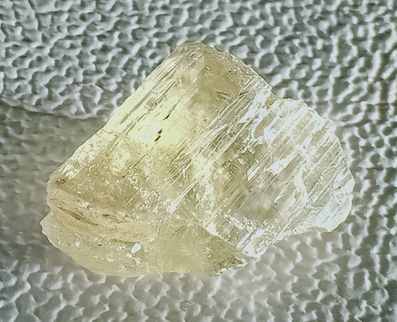 10.89 crt Crystal Turkish Color Change Diaspore. Natural | Etsy