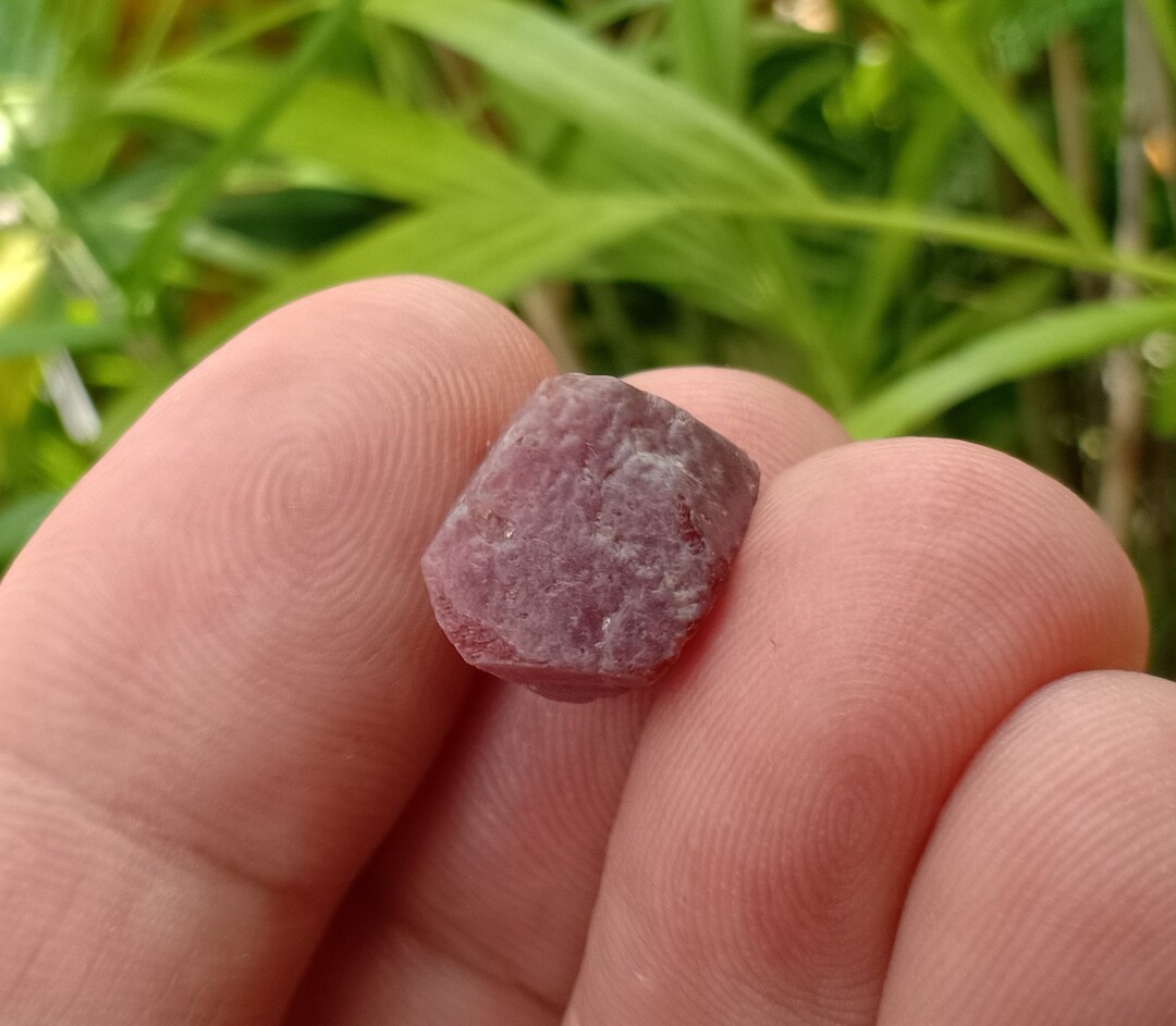 12.15 Crt. Spinel. Natural Rough Crystal. 11.05x10.05x8 Mm ...