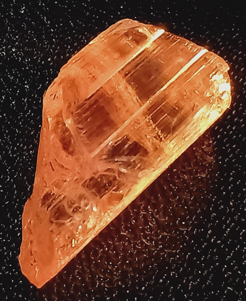 17.47 Crt Crystal Turkish Color Change Diaspore. Natural | Etsy