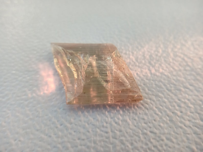 11.98 Crt Crystal Turkish Color Change Diaspore. Natural - Etsy