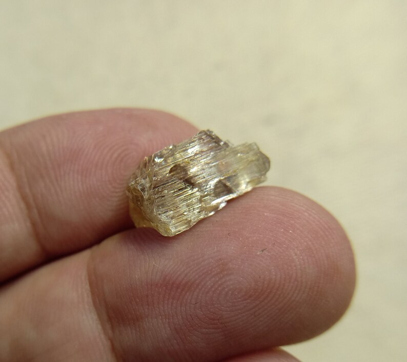 18.3 Crt Crystal Turkish Color Change Diaspore. Natural - Etsy