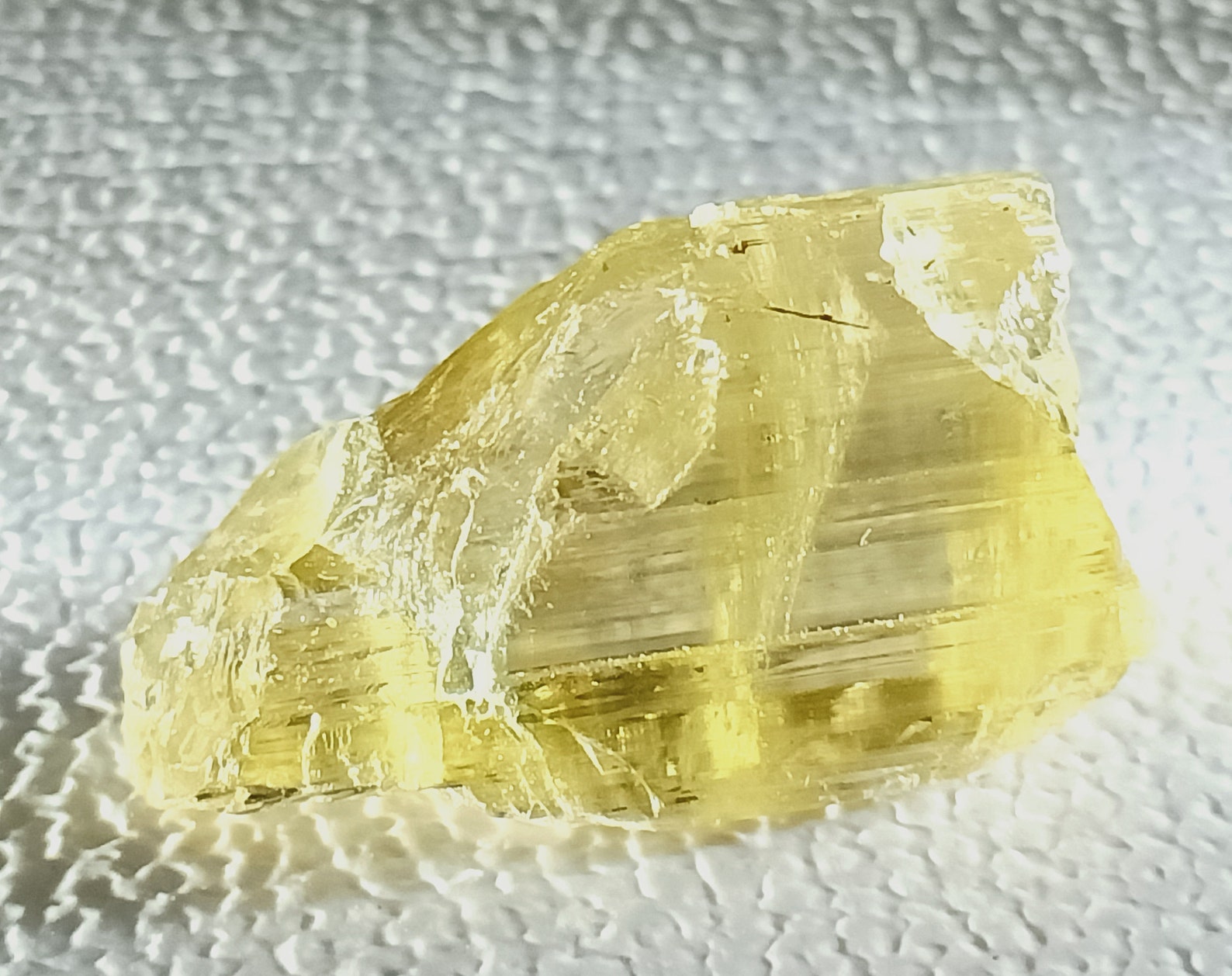 17.47 Crt Crystal Turkish Color Change Diaspore. Natural | Etsy