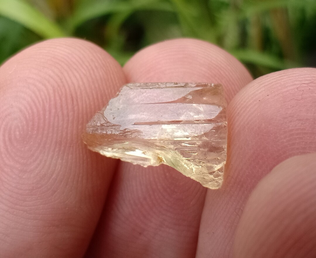 5.08 Crt. Scapolite. Natural Rough Crystal. 14.5x9.9x5.05 Mm ...