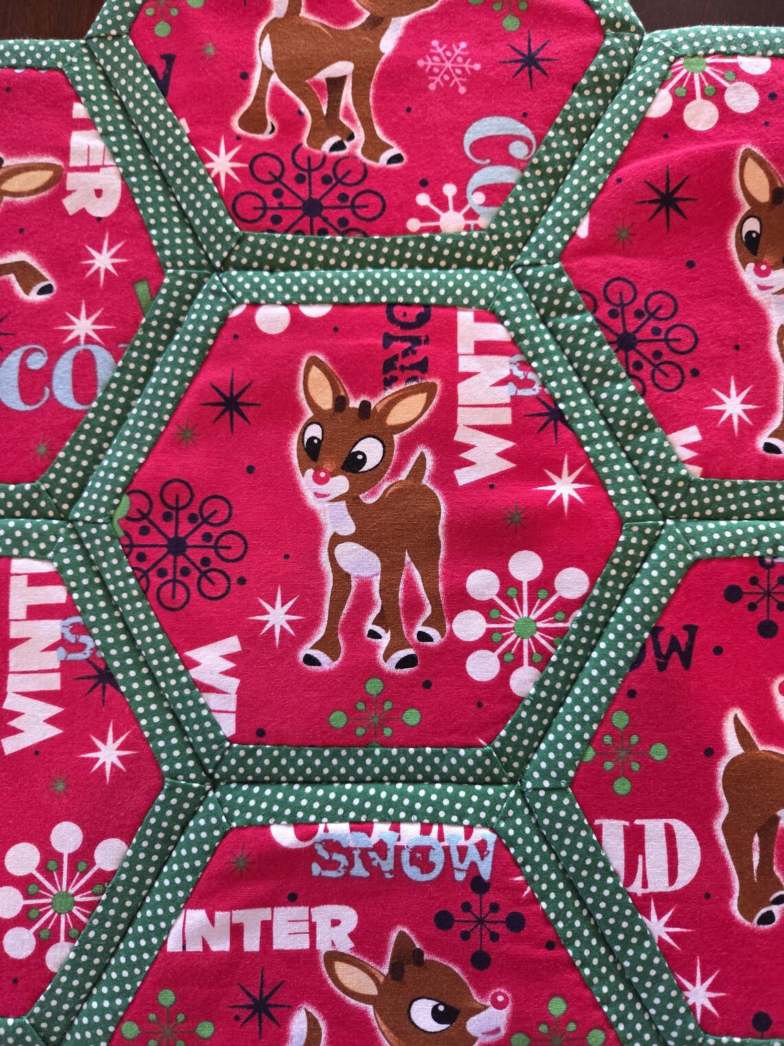 Rudolph the Red Nosed Reindeer Table Topper-new! - Etsy