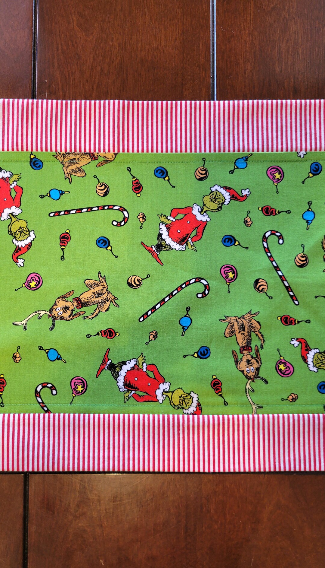 A Festive Grinch & Max Table Runner-back AGAIN! - Etsy