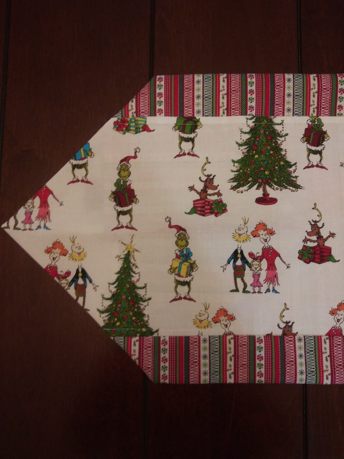 Grinch on Christmas Morning Table Runner-last TWO - Etsy