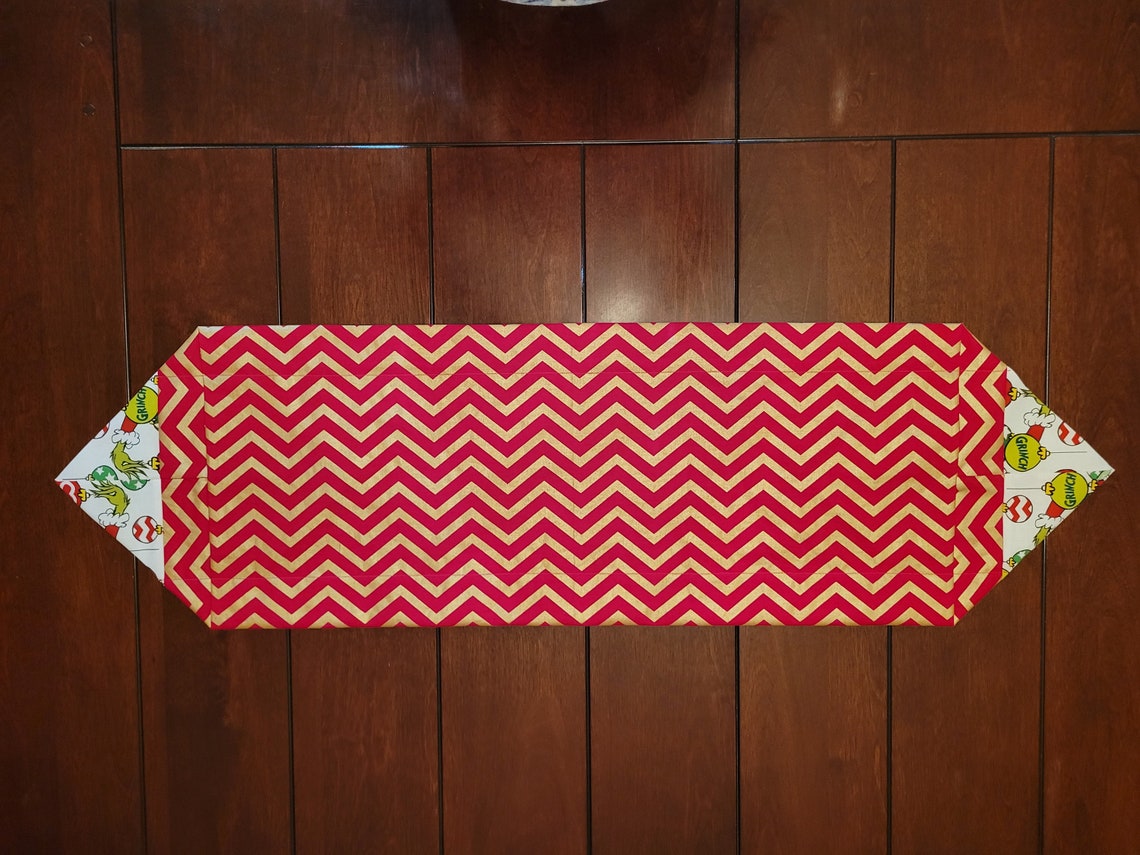 Grinch Inspired Decorating for Christmas Table Runner - Etsy