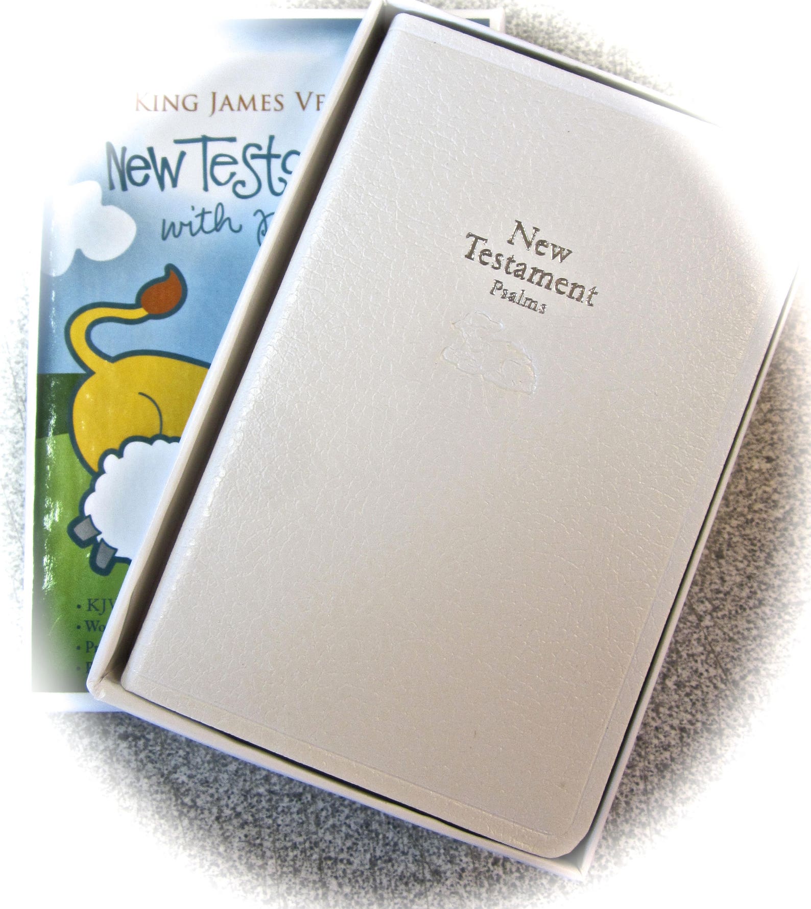 BAPTISM Gift New Testament Baby Bible Keepsake Engraved Baby Girl Bible ...