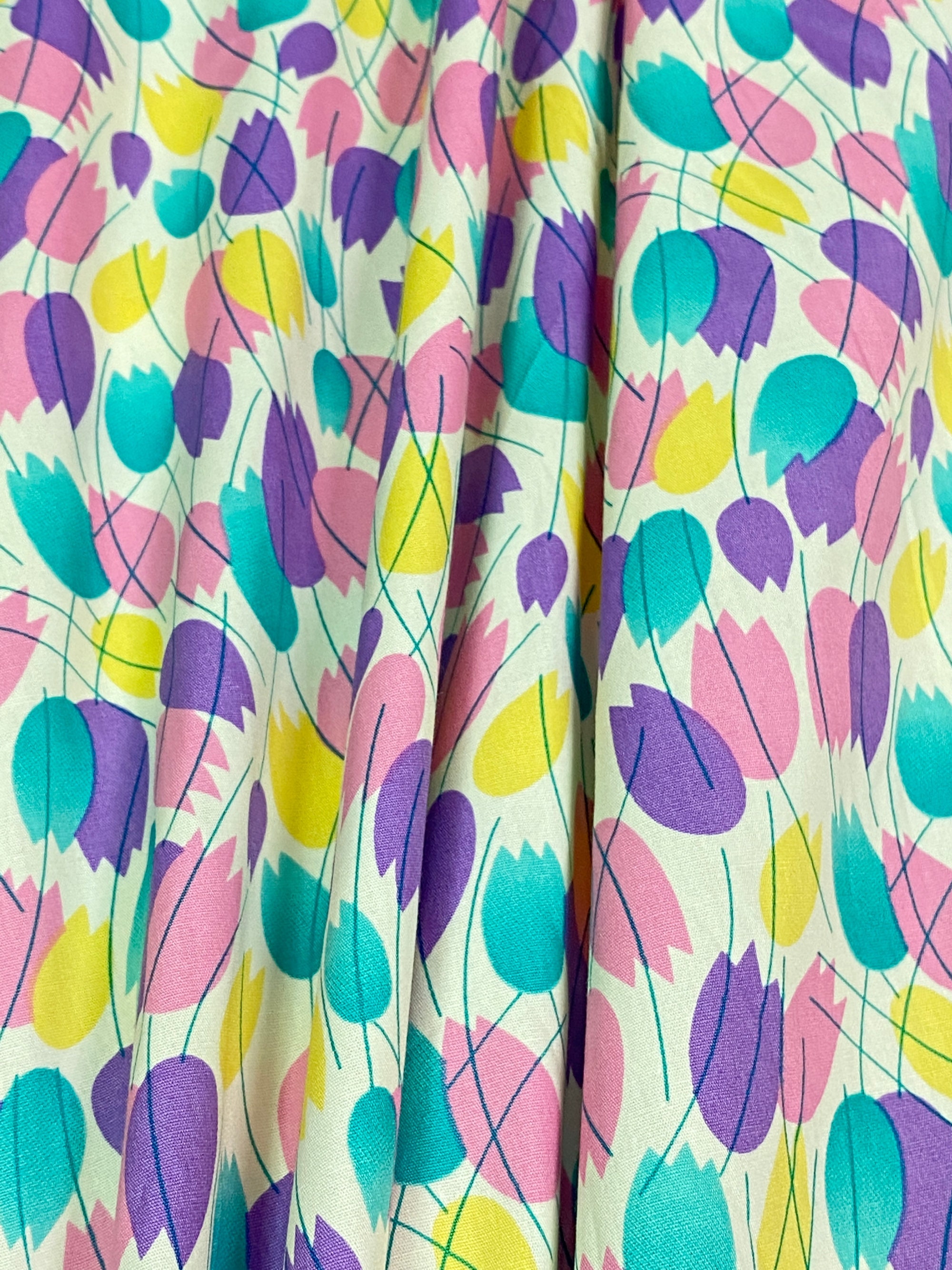 100% Cotton Tulips Floral Flower Print Fabric 44W Material | Etsy