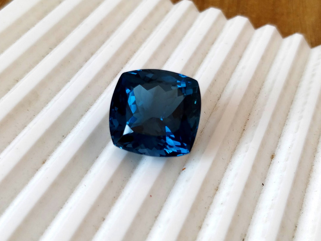 Natural London Blue Topaz Square Cushion 16 Mm, Flawless Loupe Clean ...