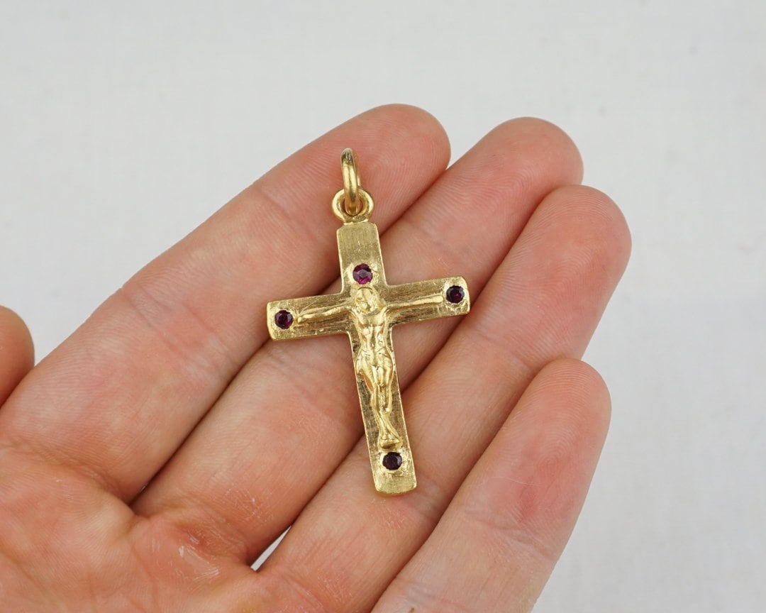 Vintage 20K Gold Crucifix With Rubies - Etsy