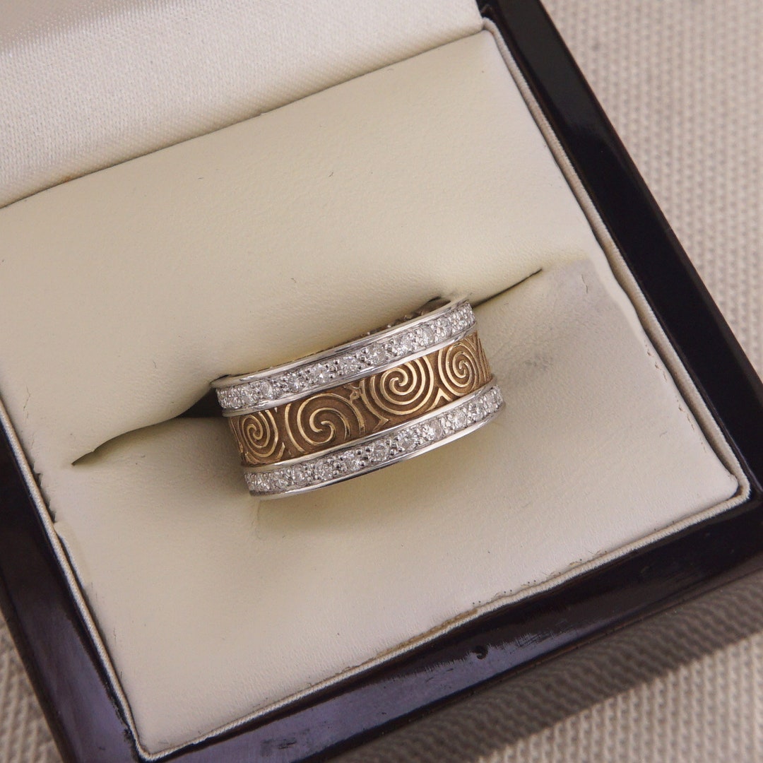 Vintage Celtic Spiral Ring With Diamond Rails - Etsy