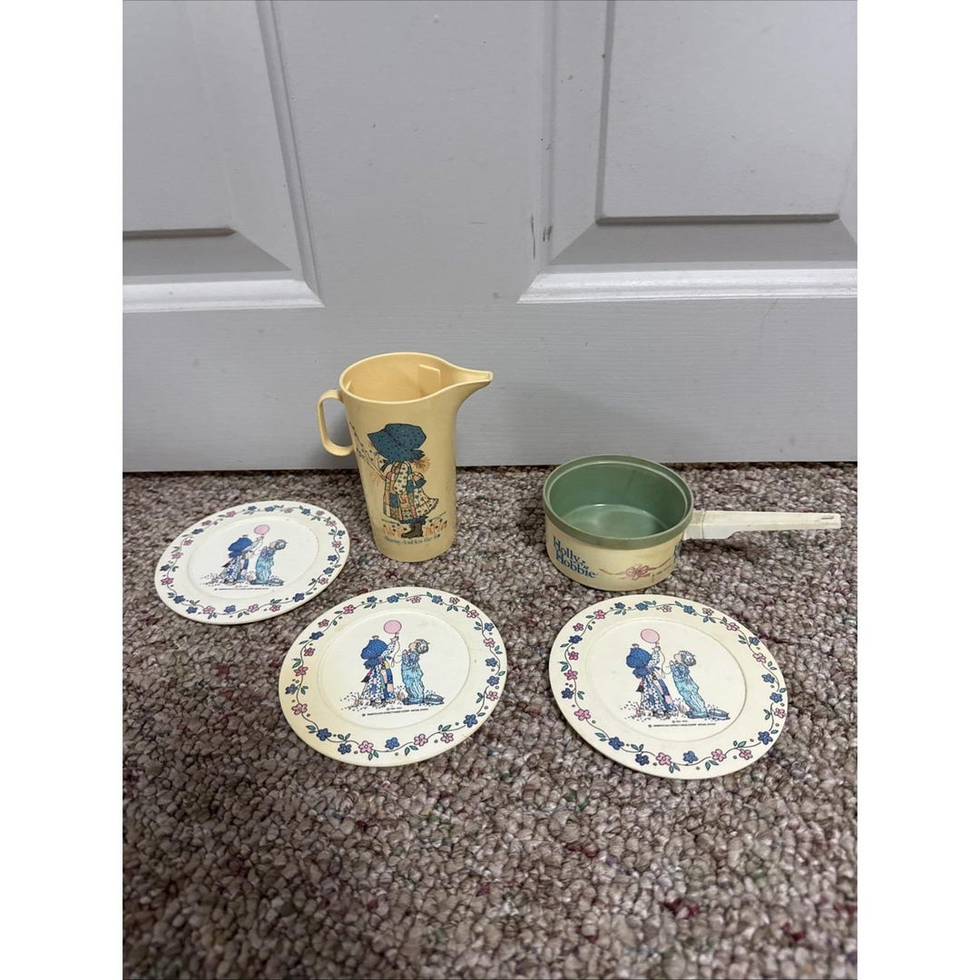Vintage Holly Hobbie Plastic Pitcher Dishes Pan Sharing Doubles the Fun ...