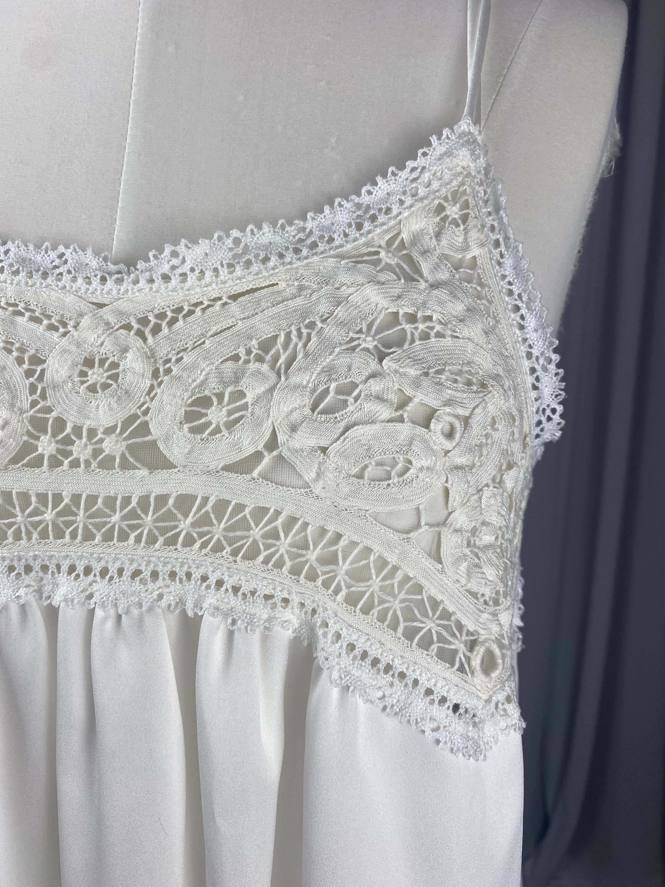 Vintage 1990s Bert Yelin White Lace Nightgown Lingerie and House Robe ...