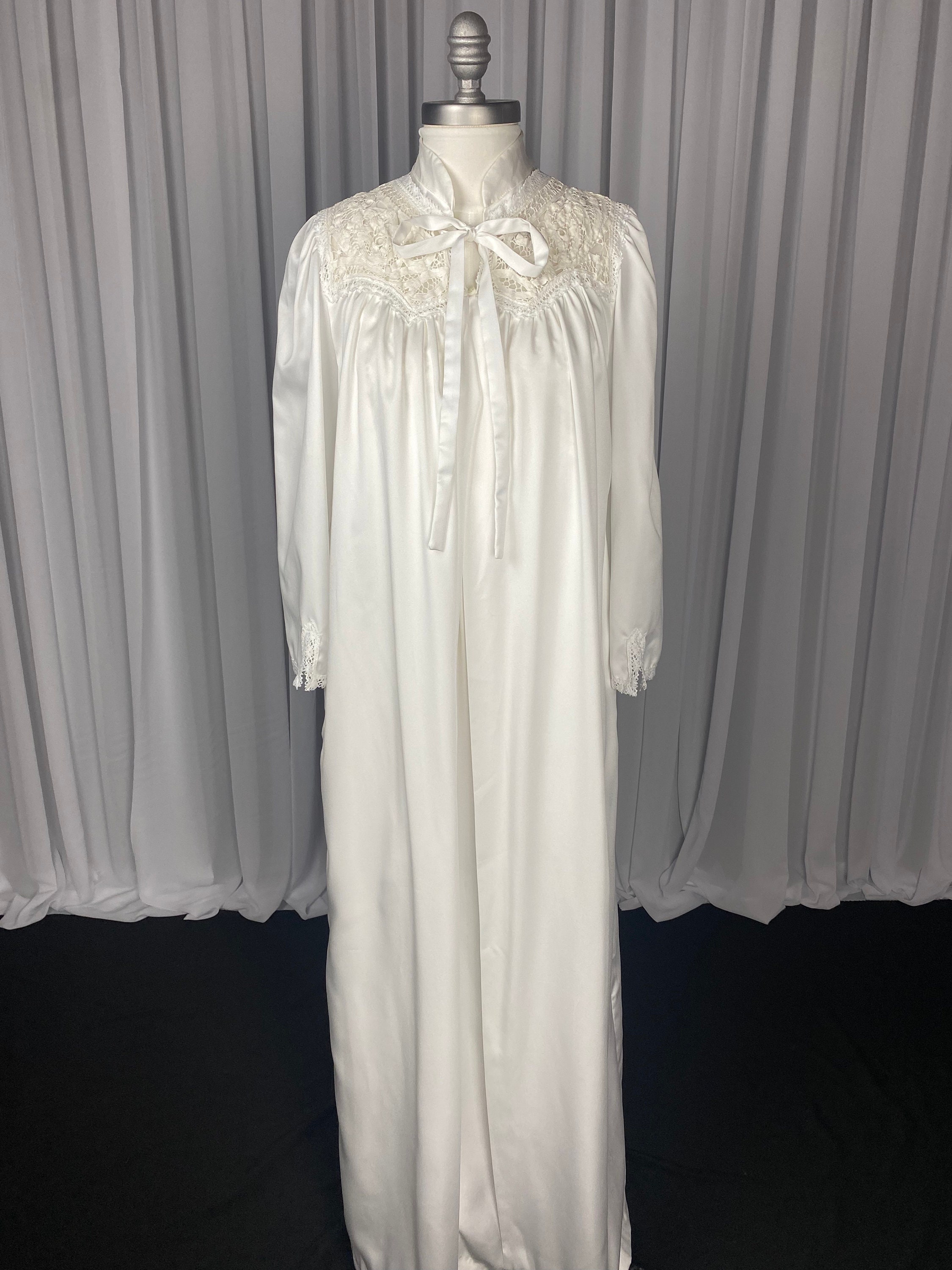 Vintage 1990s Bert Yelin White Lace Nightgown Lingerie and House Robe ...