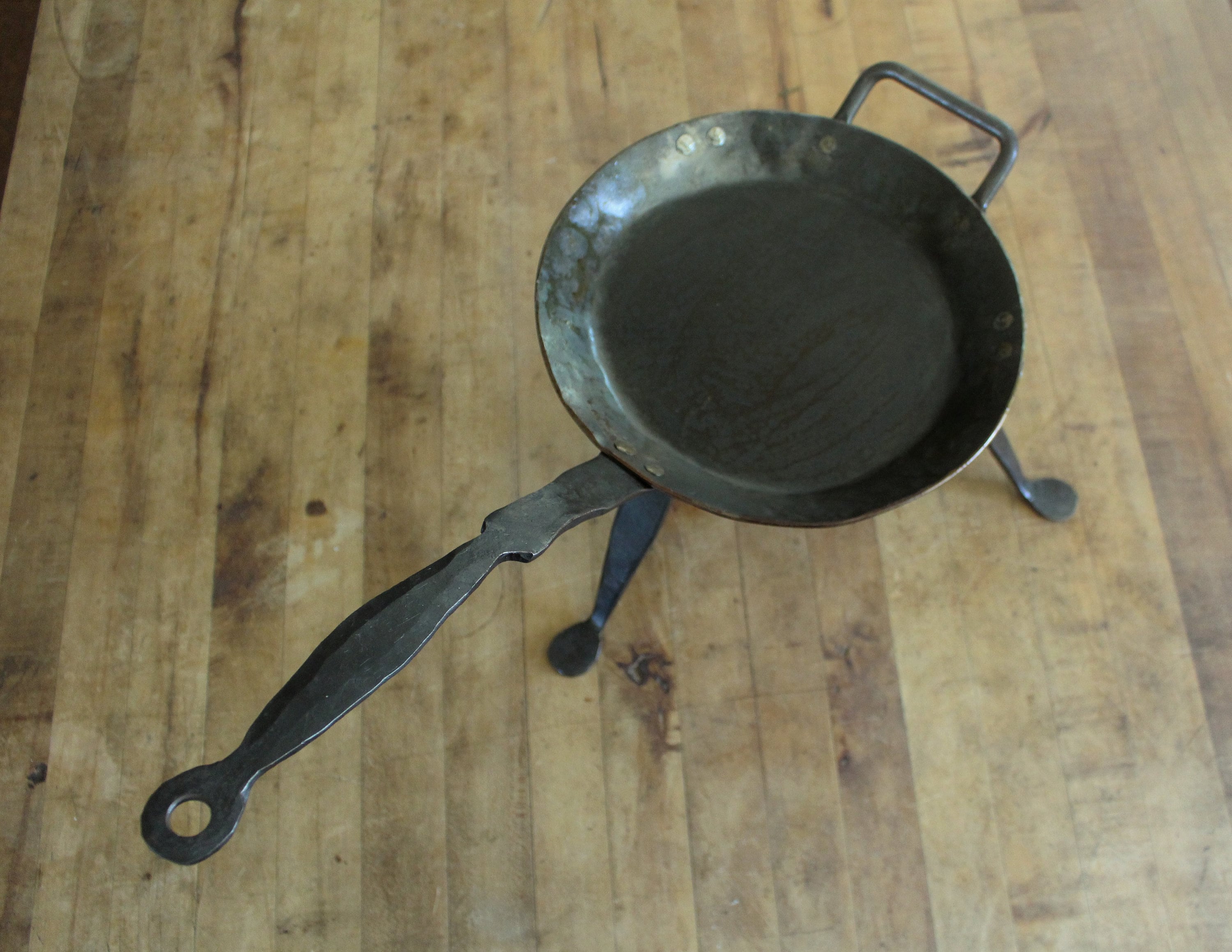 Frying Pan Spider 9 | Etsy