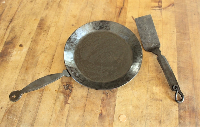 Frying Pan 9 Short Handle - Etsy