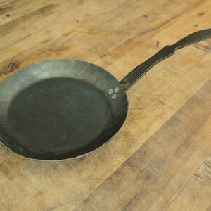 Frying Pan, 9", Long Handle - Etsy