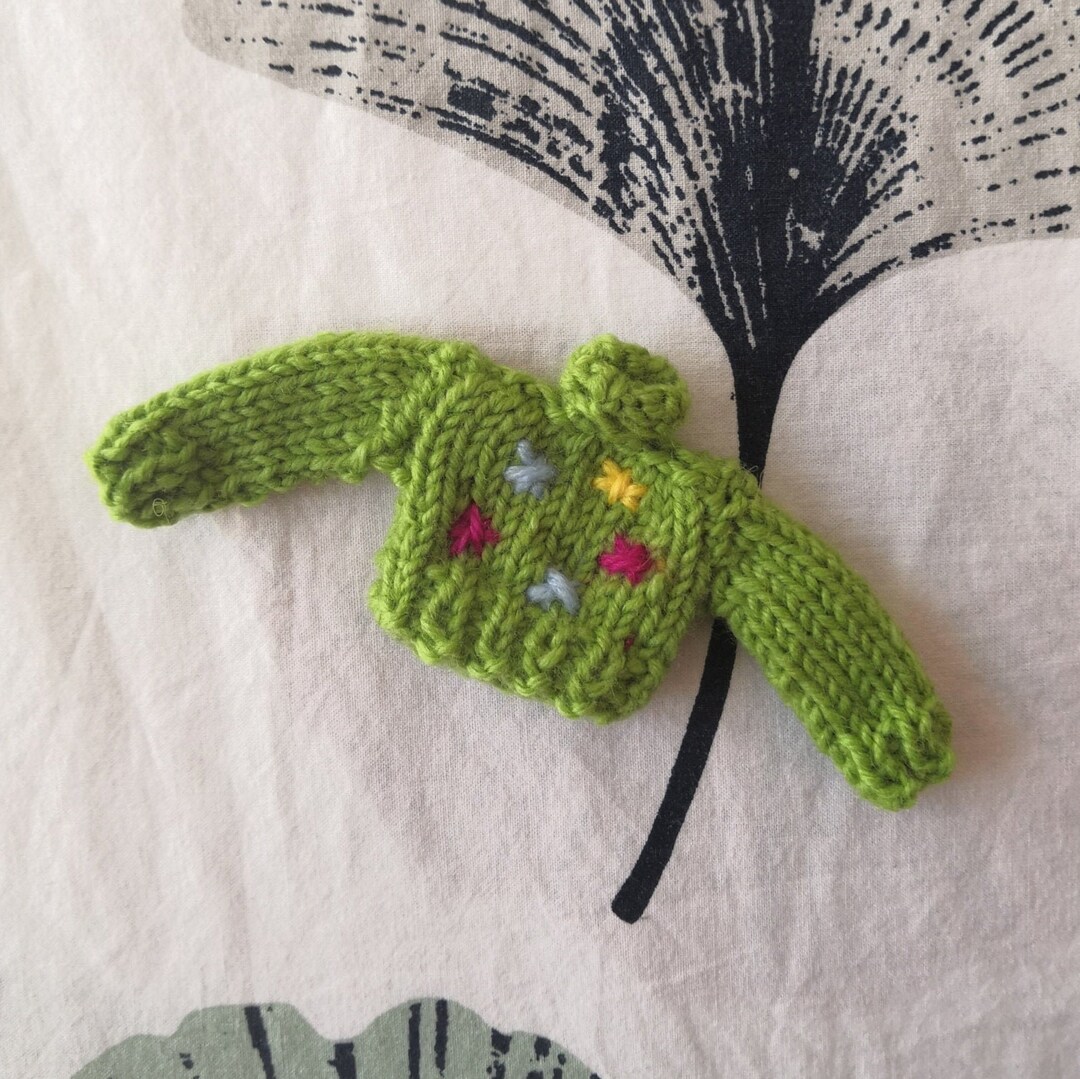 Small Sweater Keychain, Knitting Pattern for Beginner, Pdf in English ...