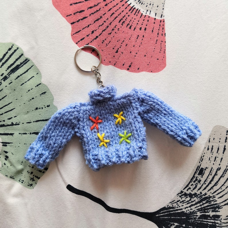 Small Sweater Keychain, Knitting Pattern for Beginner, Pdf in English ...