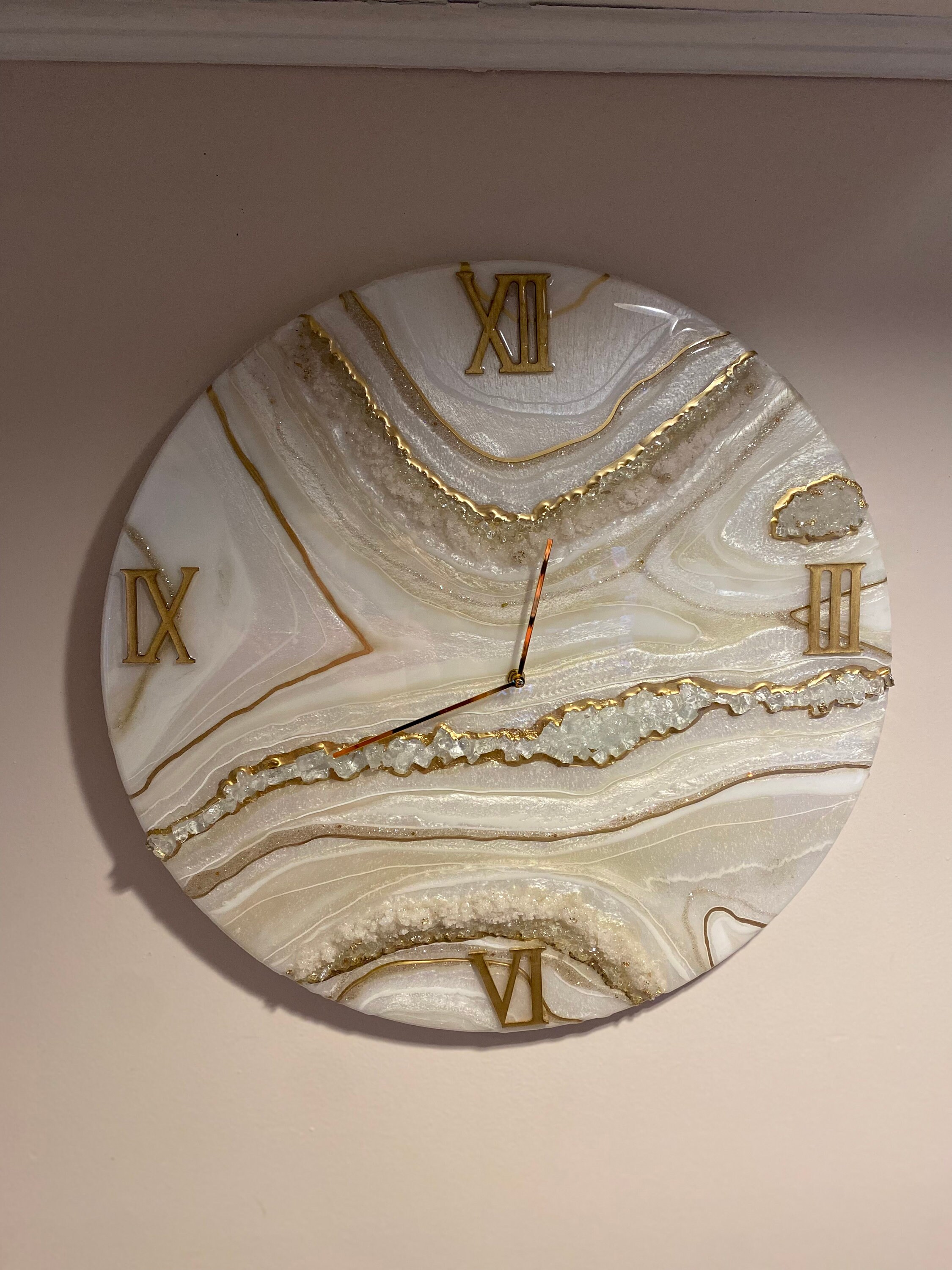 Custom Geode Inspired Wall Clock | Wall Art, Home Décor, Resin Clock ...