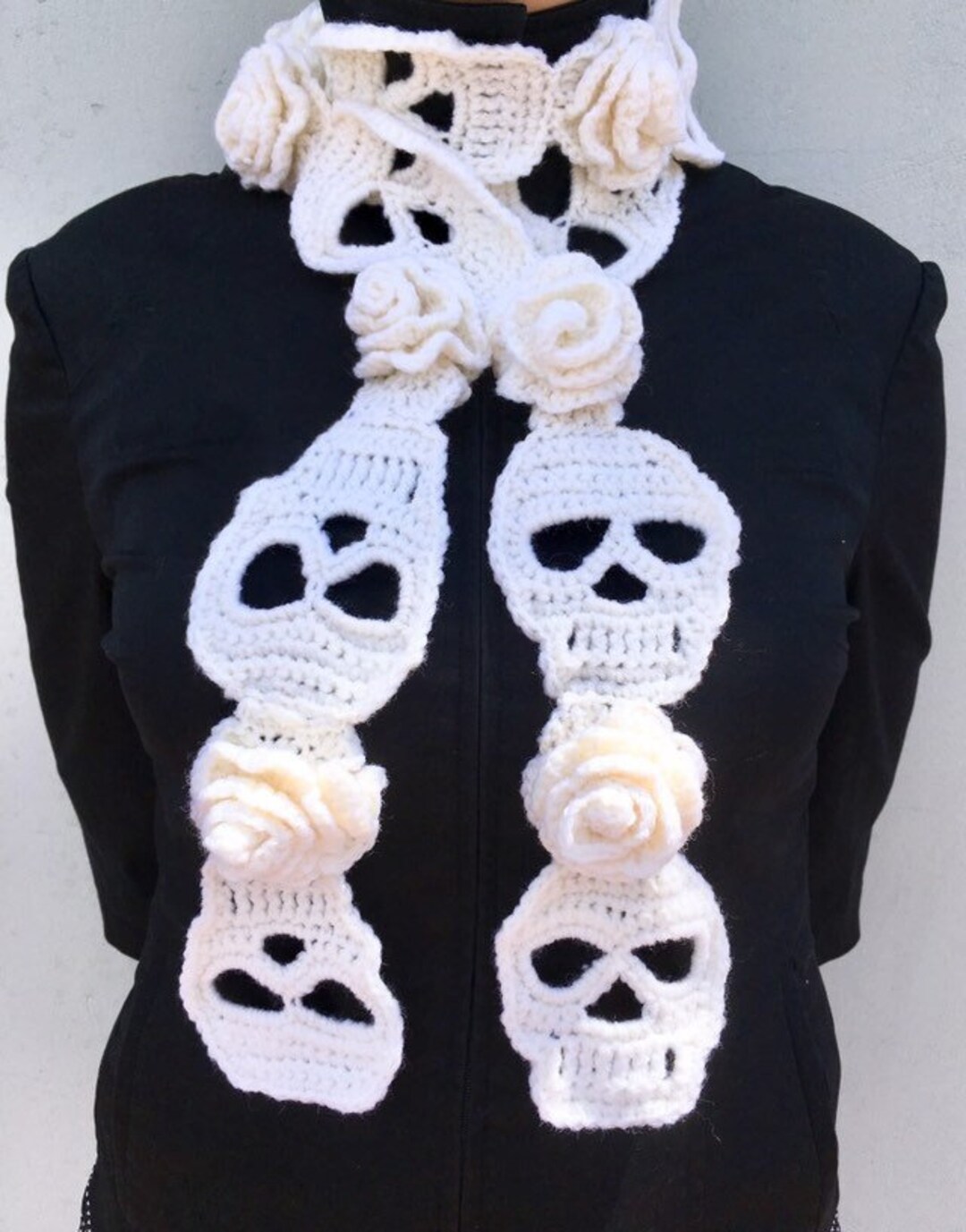 Scull Scarf, White Wool Accessory, Halloween Gift, Scary and Cute ...