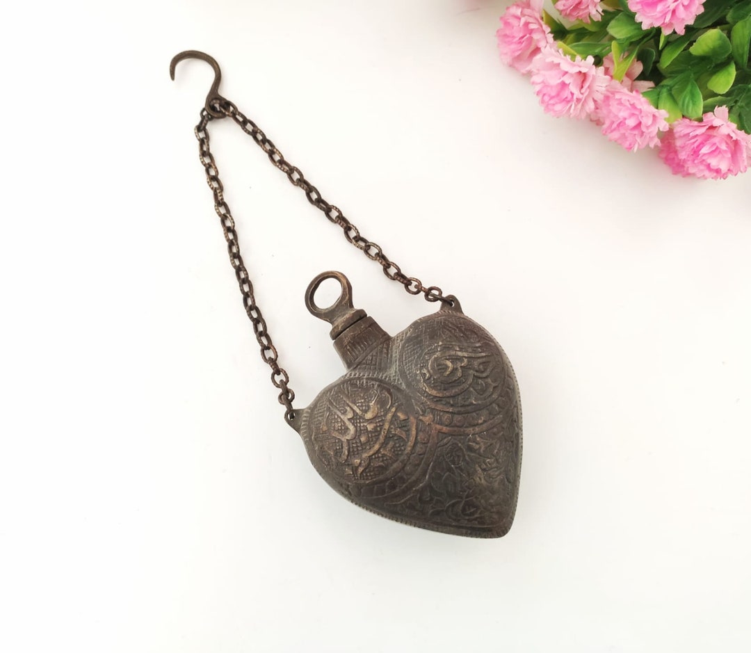 Brass Powder Flask - Vintage Decorative Powder Holder - Handcrafted ...