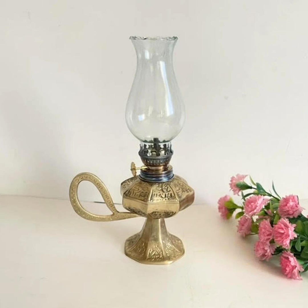 Vintage-style Brass Oil Lantern - Classic Home Decor With Glass Chimney ...