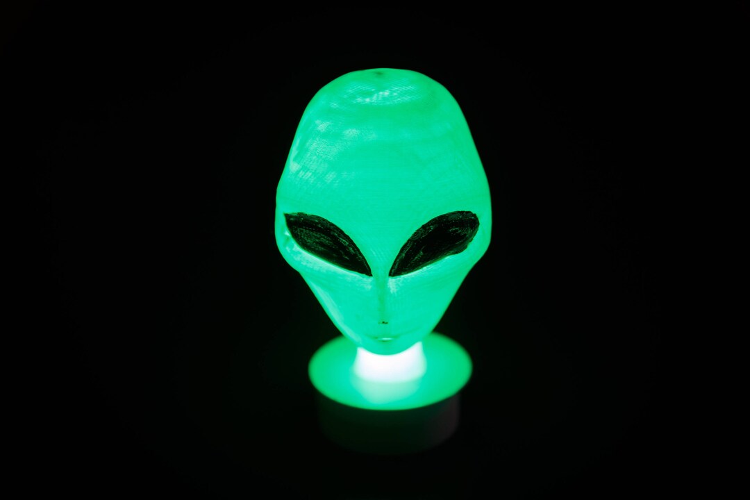 Alien Head Battery Powered 3D Printed LED Decorative Night Light/lamp ...
