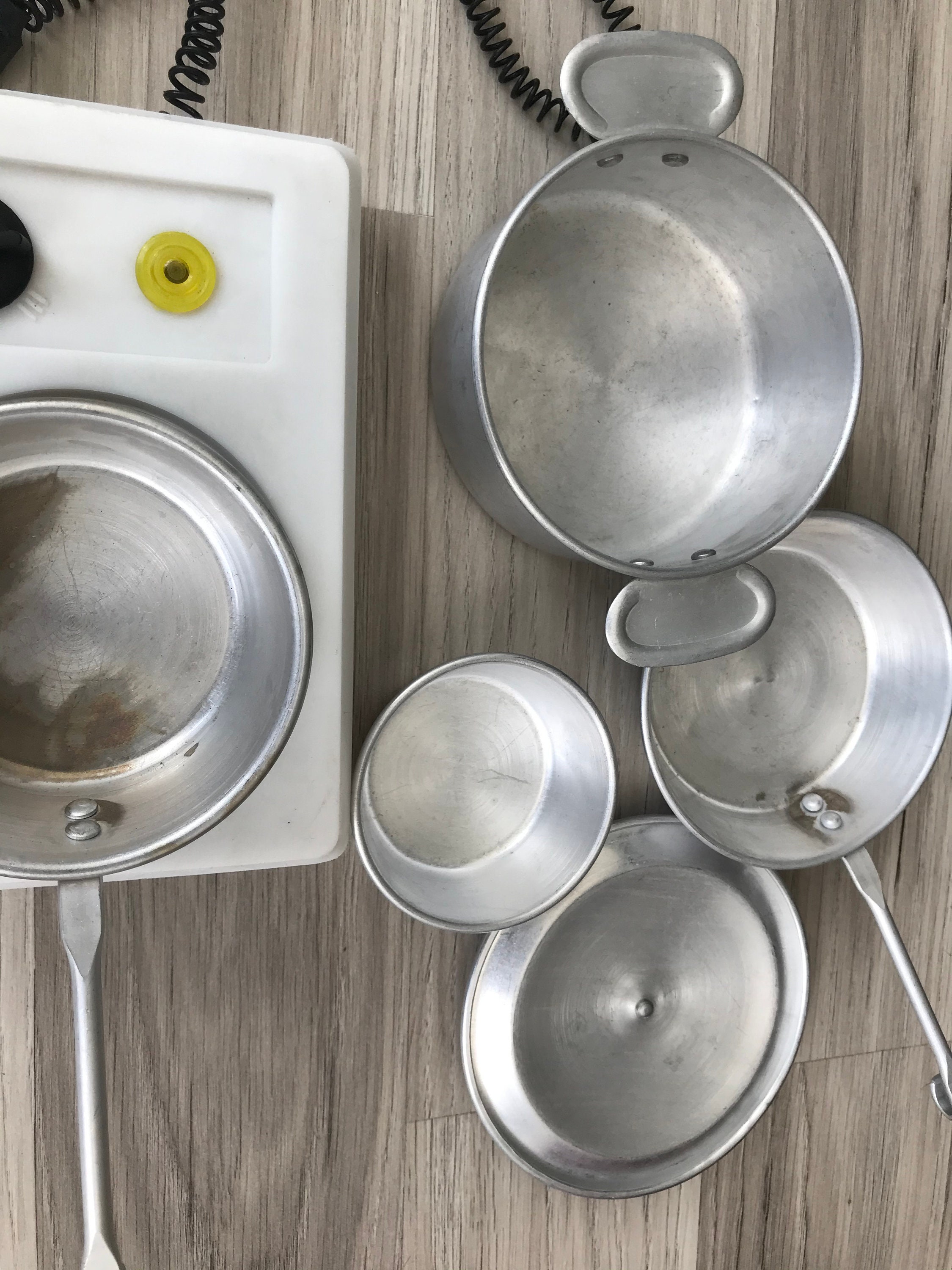 Vintage Toy Stove With Saucepan two Frying Pans and a Bowl - Etsy Canada