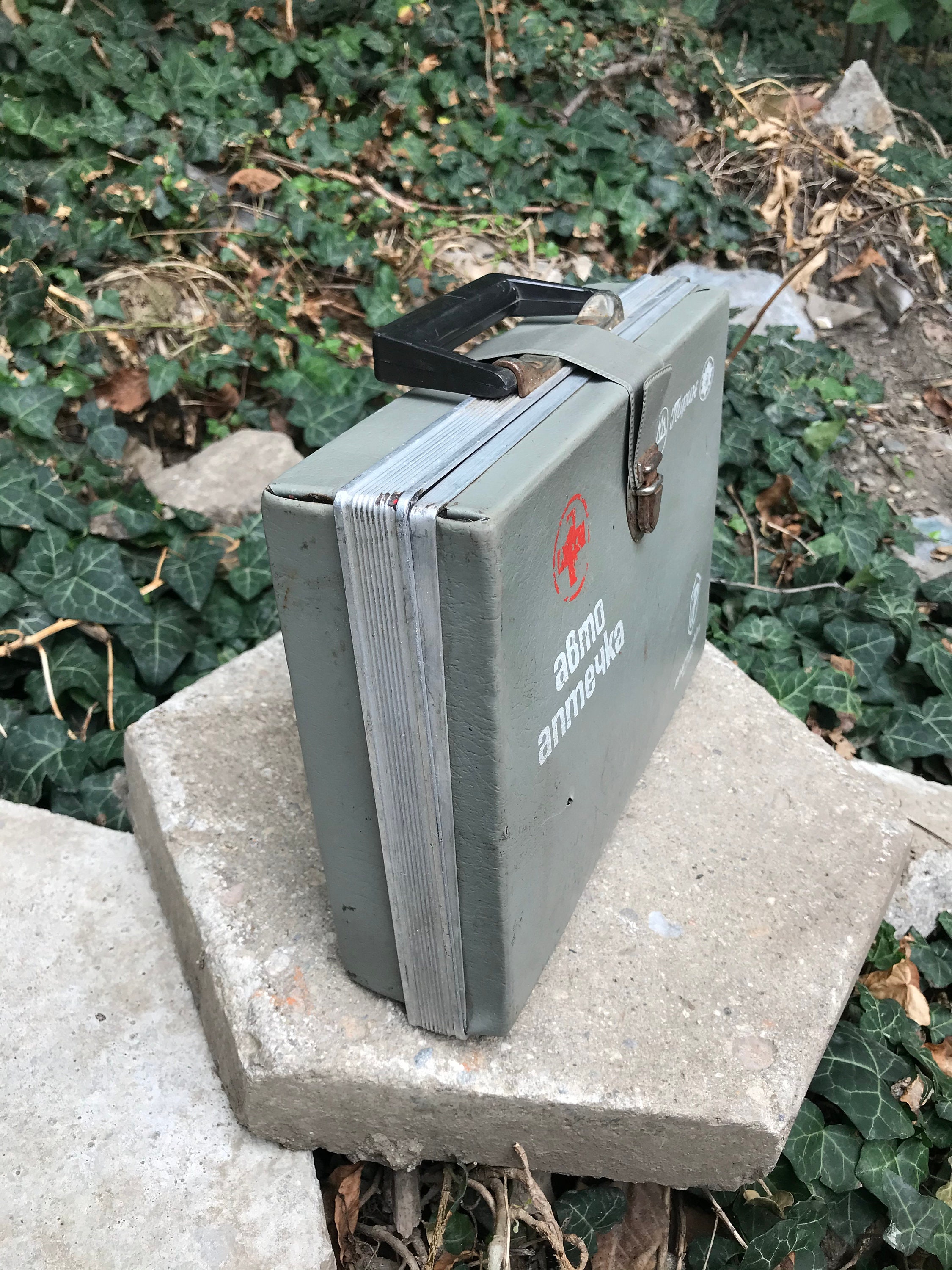 Vintage First Aid Kit for Car-emergency Medical Help-doctor - Etsy