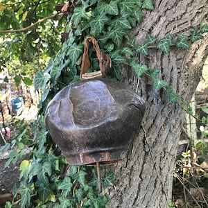 Vintage Large Bell-antique Cowbell-handmade Bell-rusty Cowbell ...