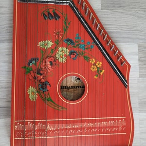 Vintage Zither - Musical Instrument Zither - Antique Guitar - Retro ...