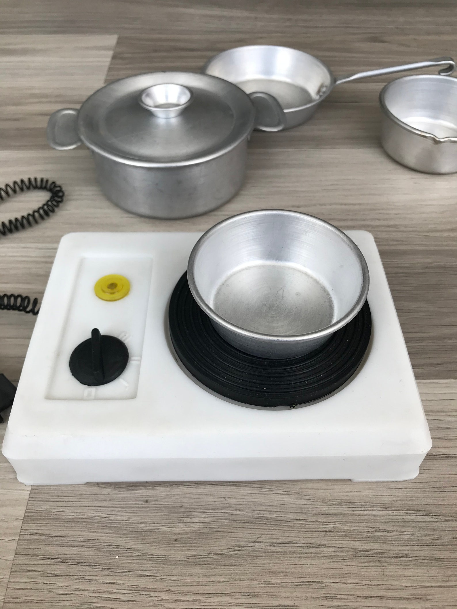 Vintage Toy Stove With Saucepan two Frying Pans and a Bowl - Etsy Canada