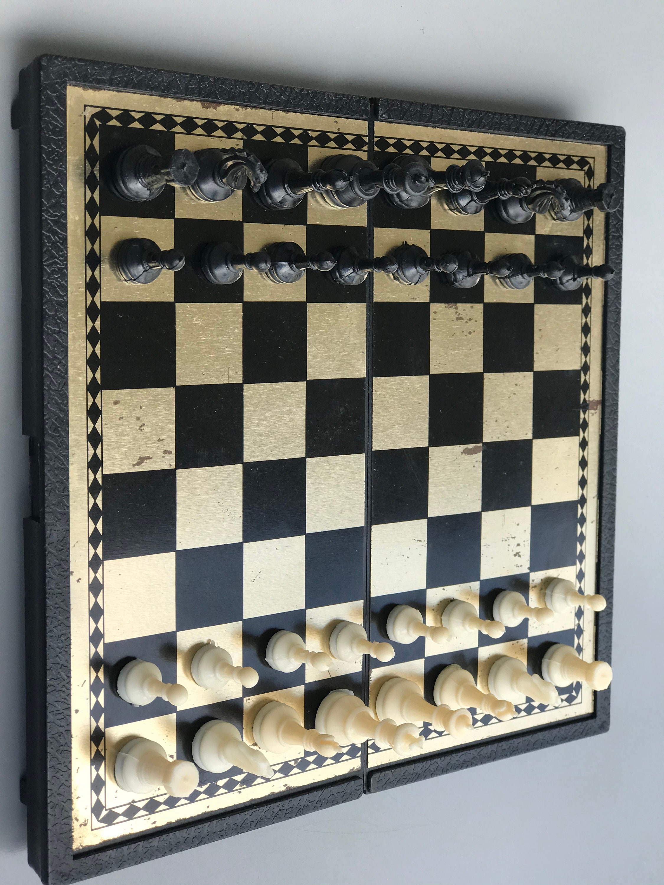 Vintage Magnetic Chess chess Game folding Portable Chess travel Chess ...