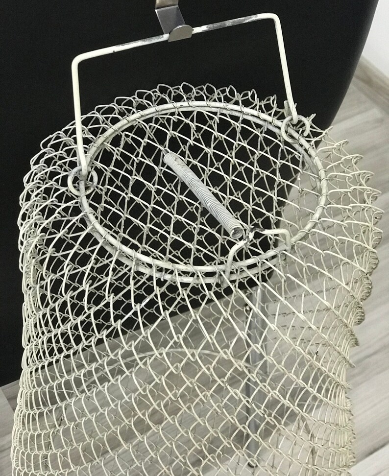 Vintage Fish Basket -wire Metal Folding Fishing Basket -vintage Metal ...