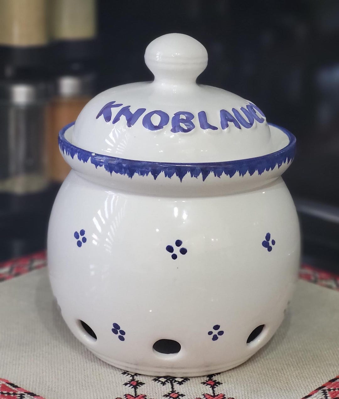 Vintage Onion Pot With Lid - Ceramic Onion Storage Pot - Onion Jar ...