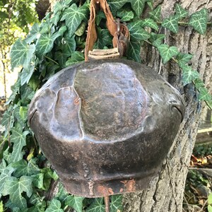 Vintage Large Bell-antique Cowbell-handmade Bell-rusty Cowbell ...