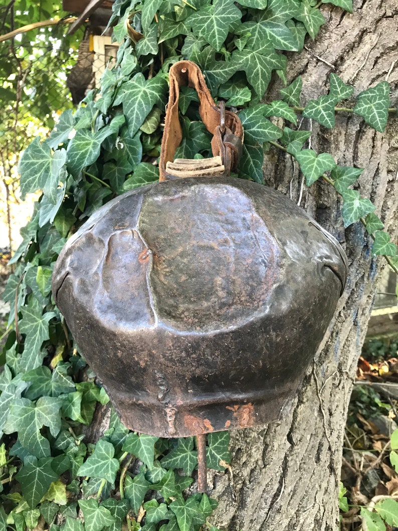 Vintage Large Bell-antique Cowbell-handmade Bell-rusty Cowbell ...