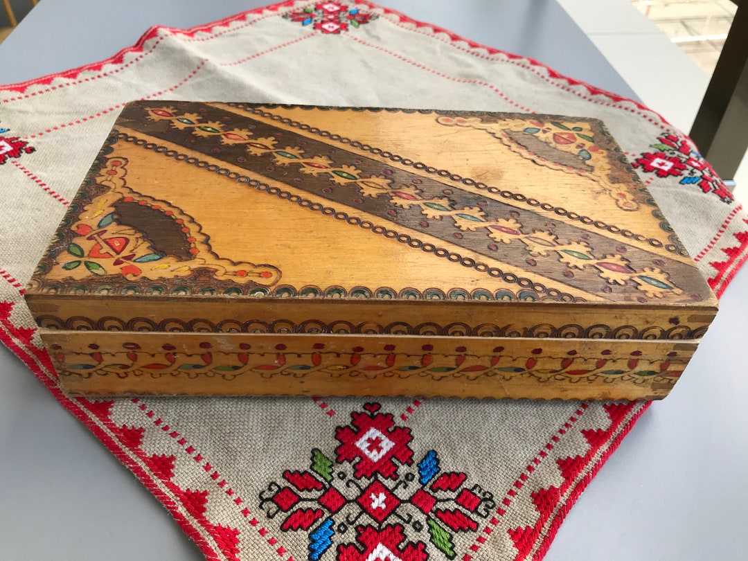 Vintage Wooden Pyrography Box - Vintage Keepsake Box - Bulgarian Wooden ...