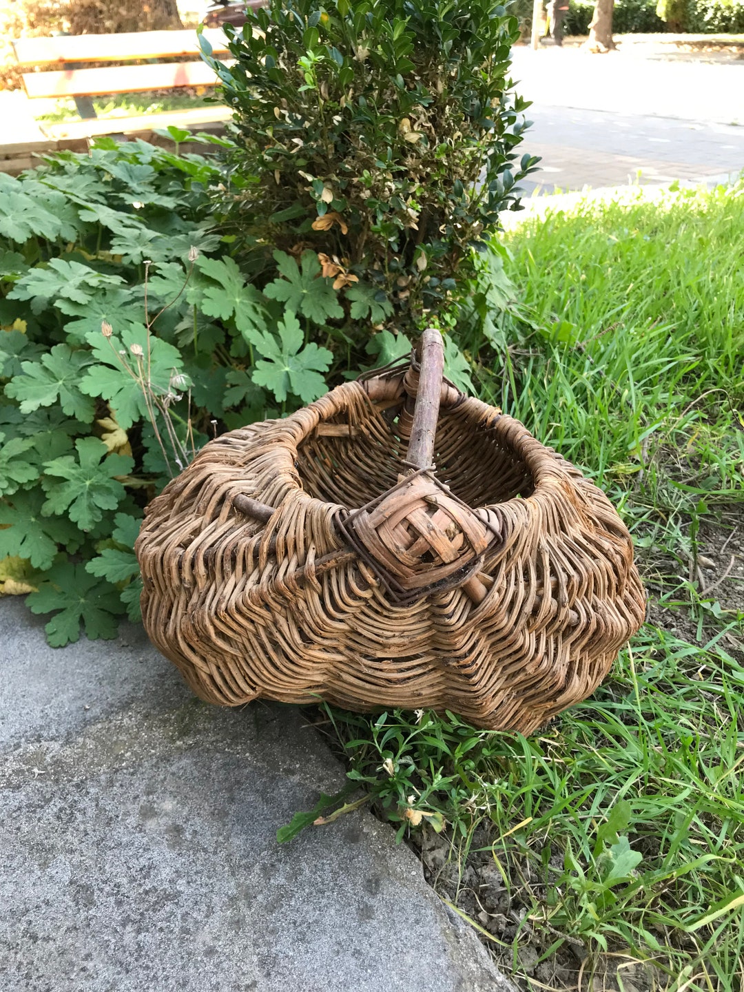 Vintage Basket handmade Basket rustic Primitive antique Primitive ...