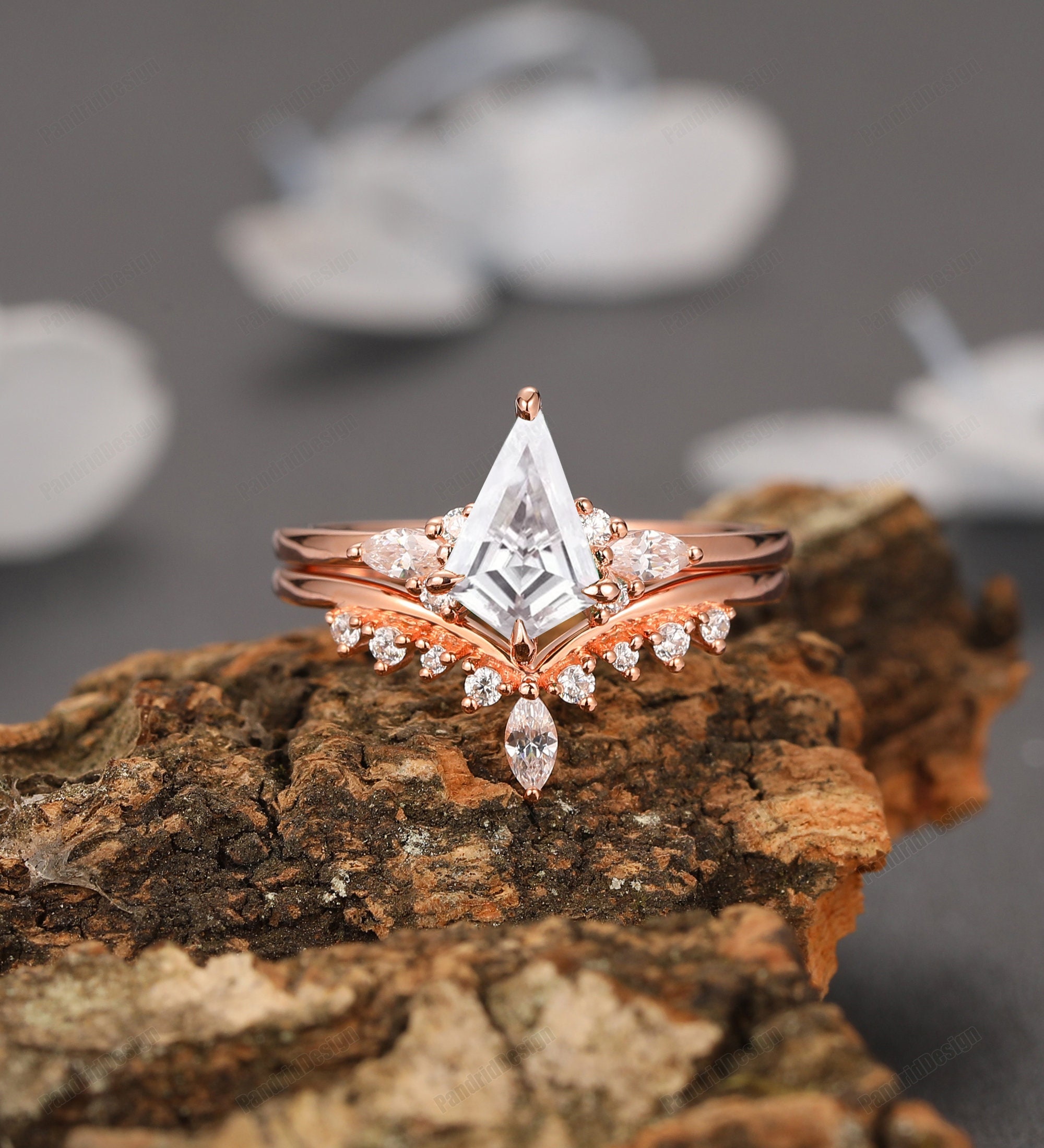 Kite Cut Engagement Rings Set Rose Gold 6x9mm Kite Shape - Etsy