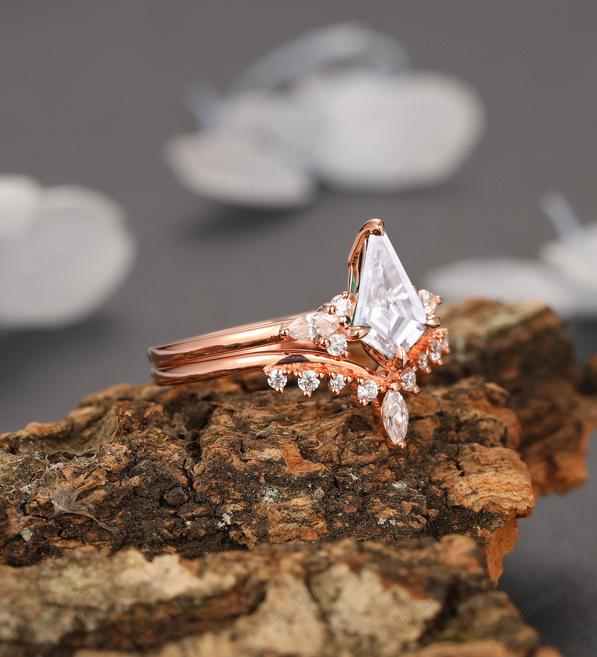 Kite Cut Engagement Rings Set Rose Gold 6x9mm Kite Shape - Etsy