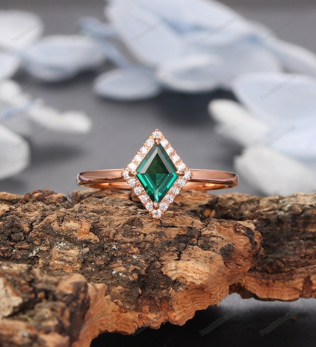 Rhombus Shape Emerald Engagement Ring, Danity Halo Rhombus Cut Green ...