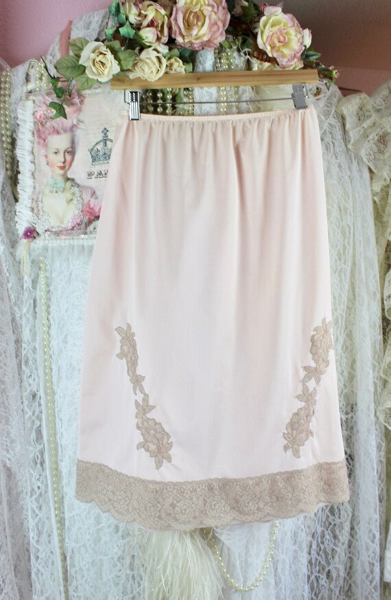 vintage 1950s pale tan - Gem