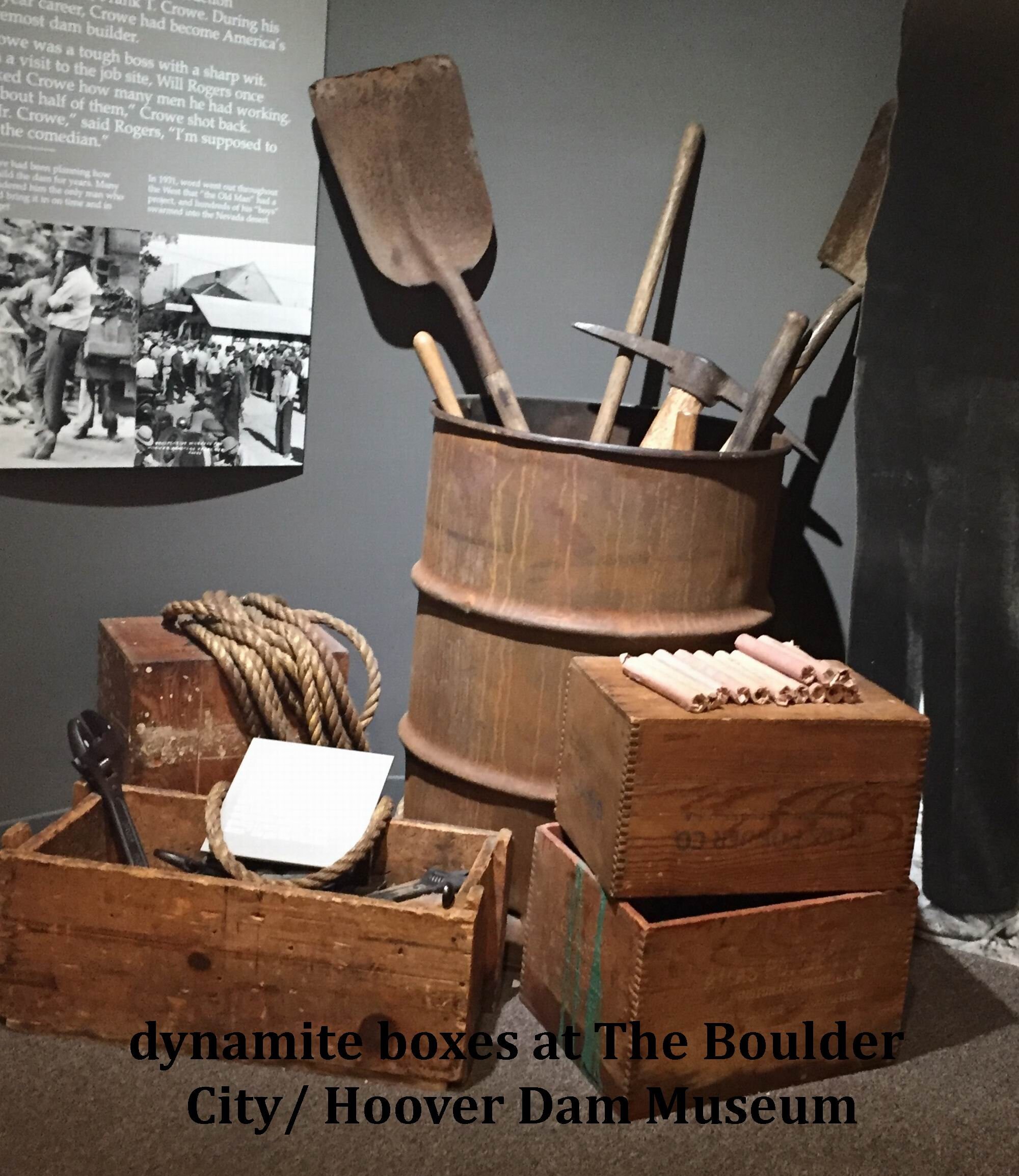 Dynamite Box for sale | Only 4 left at -65%